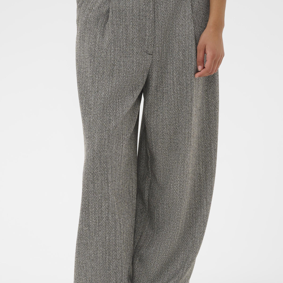 Soaked in Luxury Nanine Barrel Leg Trousers - Grey Herringbone ...